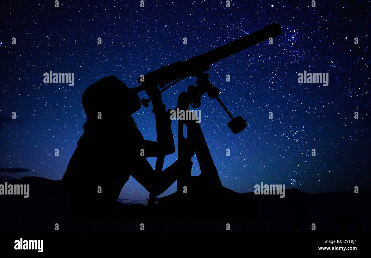 Telescope astronomy female hi-res stock photography and images - Alamy