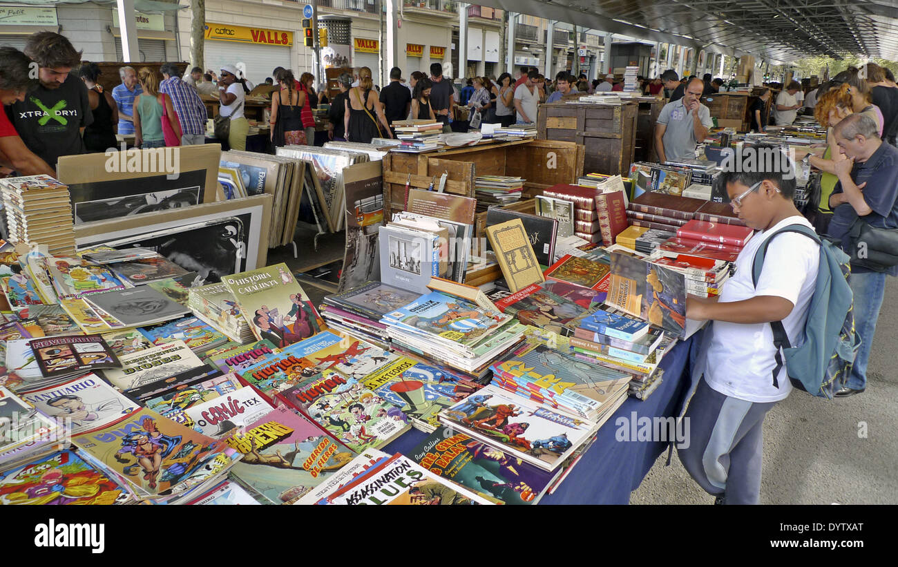 Book consumer hi-res stock photography and images - Alamy