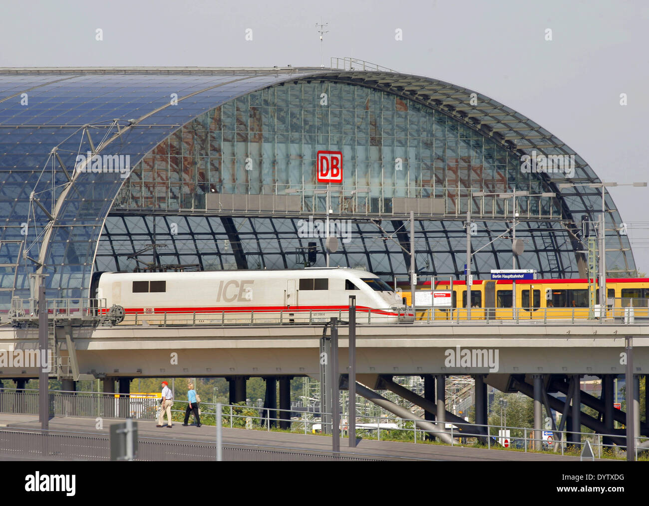 Berlin Central Station Stock Photo - Alamy