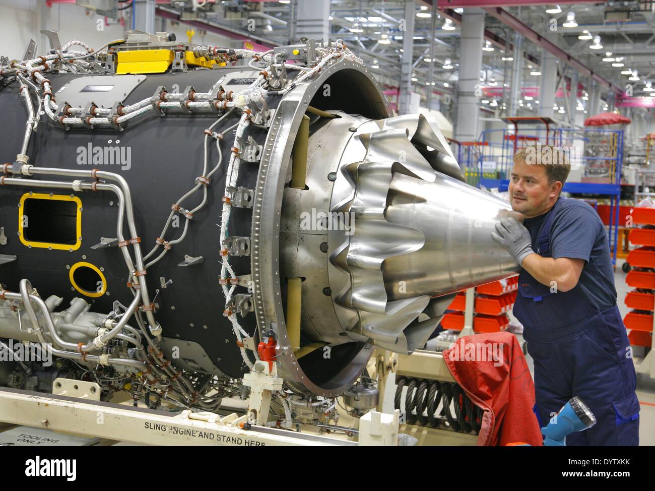 Rolls royce aircraft engines hi-res stock photography and images - Alamy