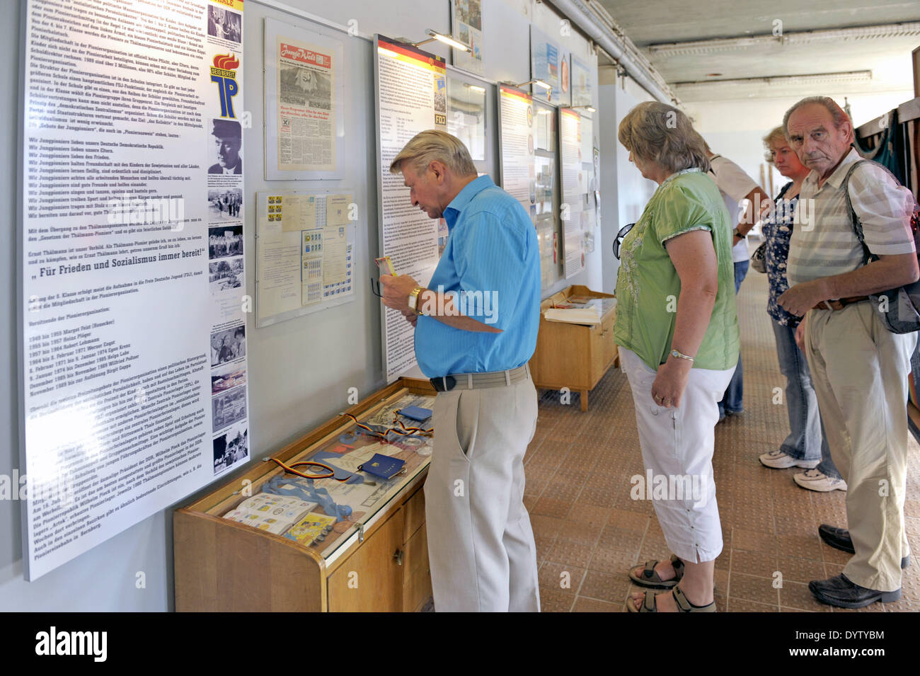 Ddr history hi-res stock photography and images - Alamy