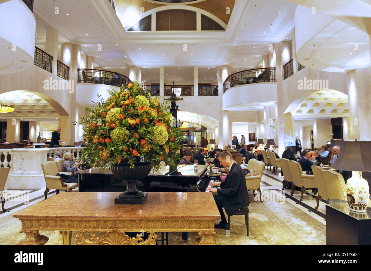 Lobby of adlon hotel hi-res stock photography and images - Alamy