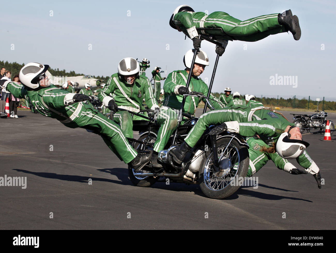 Motorcycle acrobatics hi-res stock photography and images - Alamy