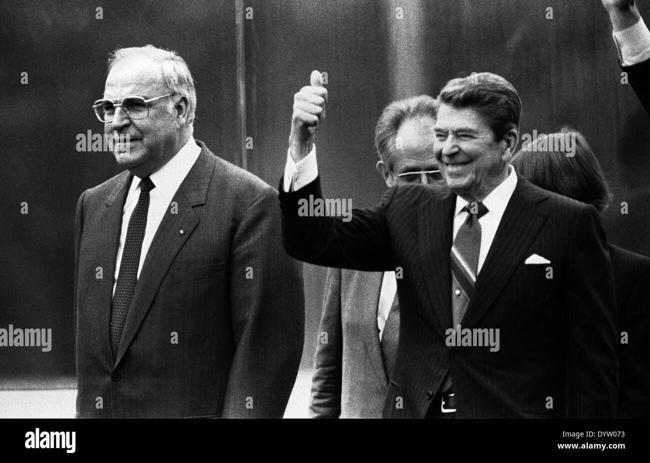Reagan and kohl hi-res stock photography and images - Alamy