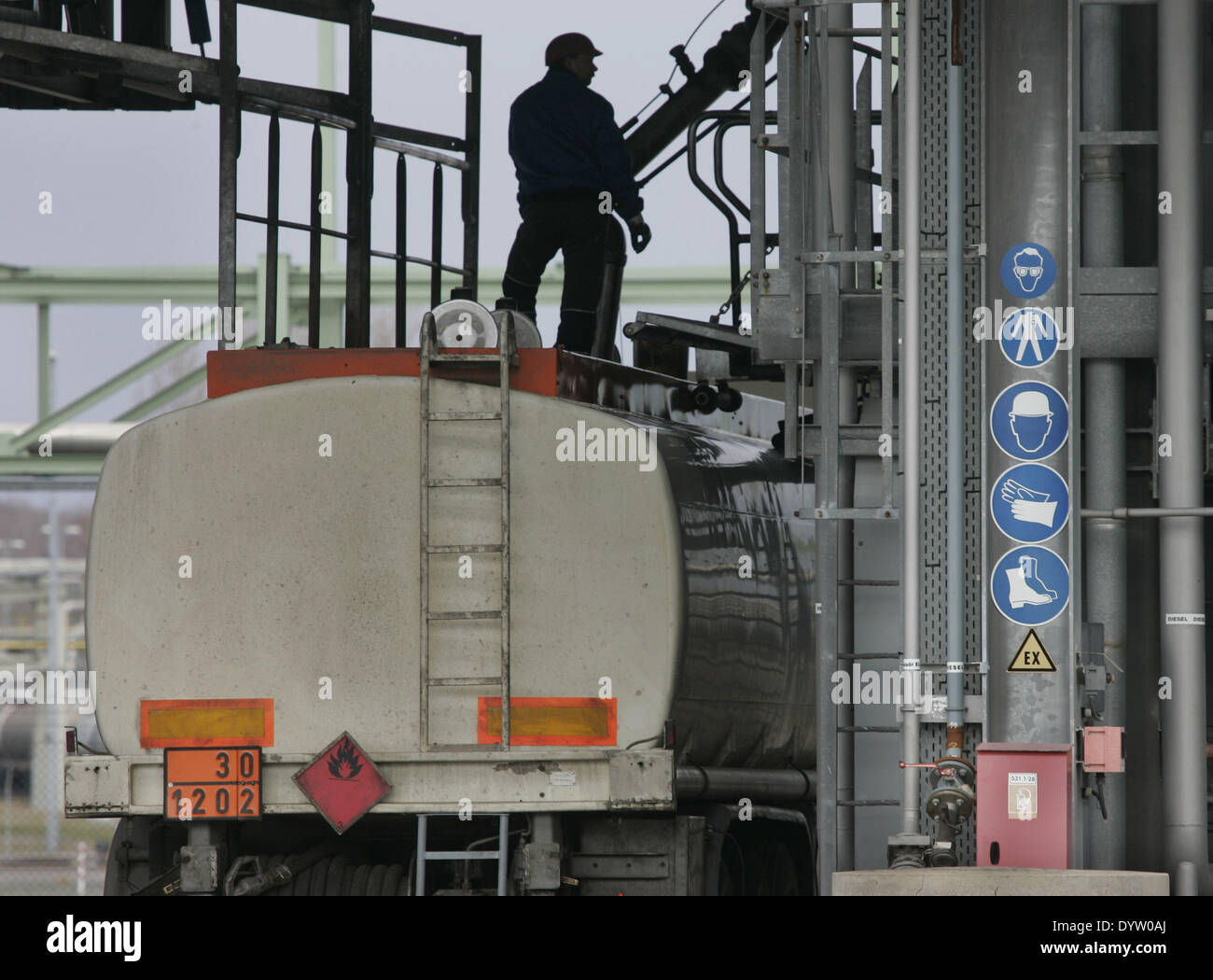 Total blue hi-res stock photography and images - Alamy