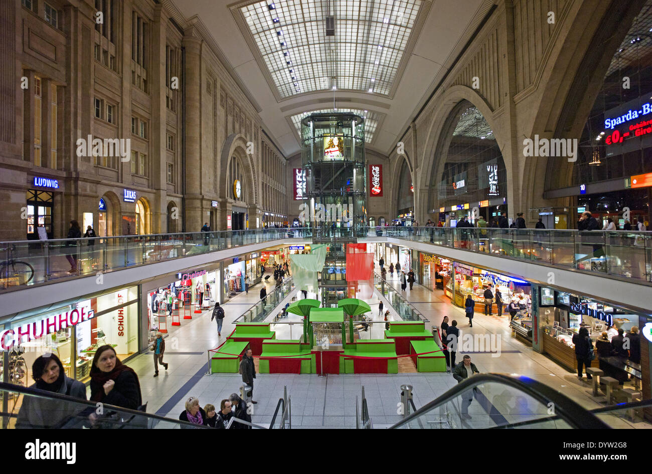 The central station hi-res stock photography and images - Alamy