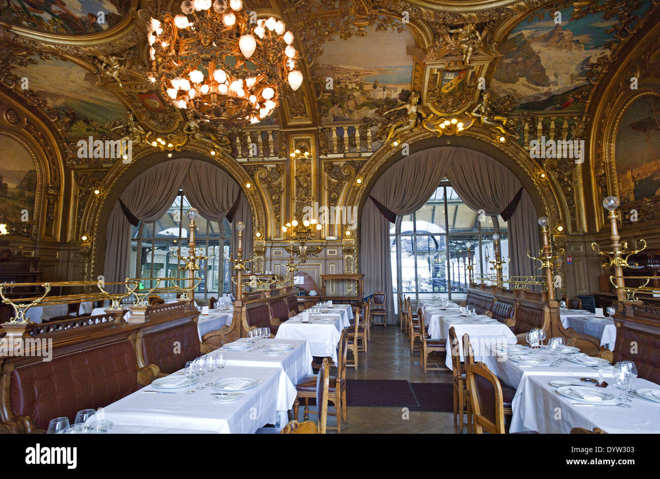 Gare De Lyon Le Train Bleu Restaurant High Resolution Stock Photography ...