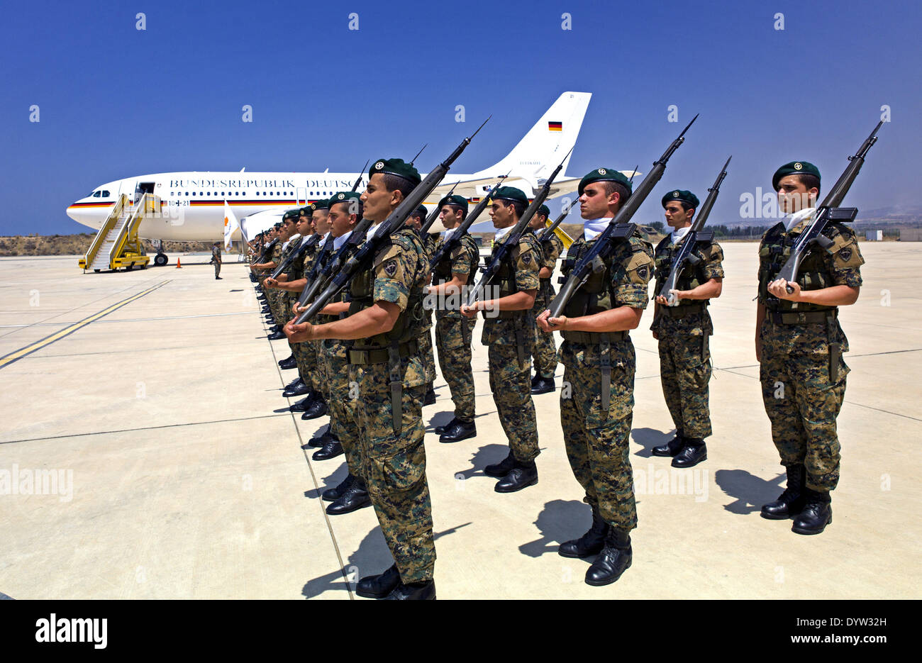 United Nations Soldiers Cyprus High Resolution Stock Photography and ...