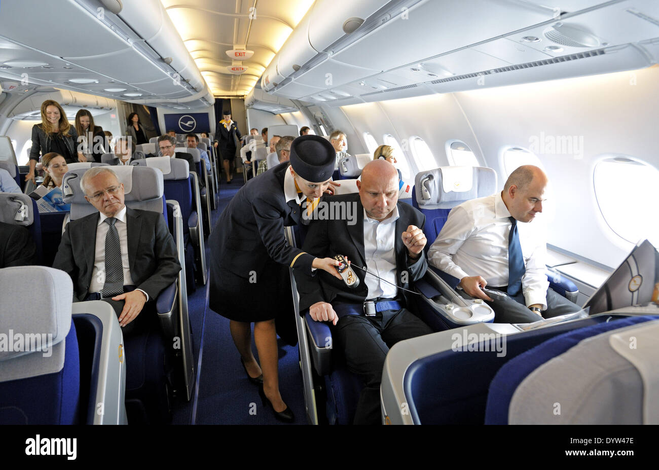 Passengers flight attendant hi-res stock photography and images - Alamy
