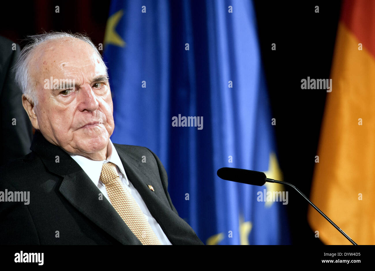 Helmut kohl portrait hi-res stock photography and images - Alamy