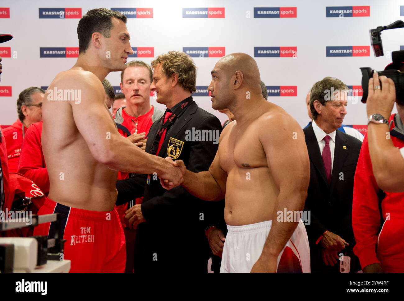 Australian heavyweight champion hi-res stock photography and images - Alamy