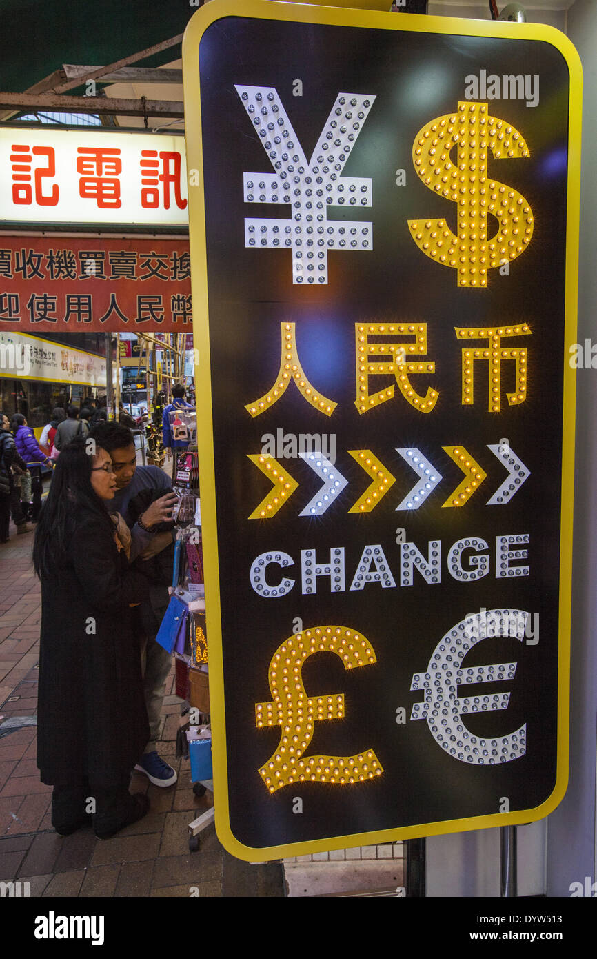 Currency exchange shop hong kong hi-res stock photography and images ...