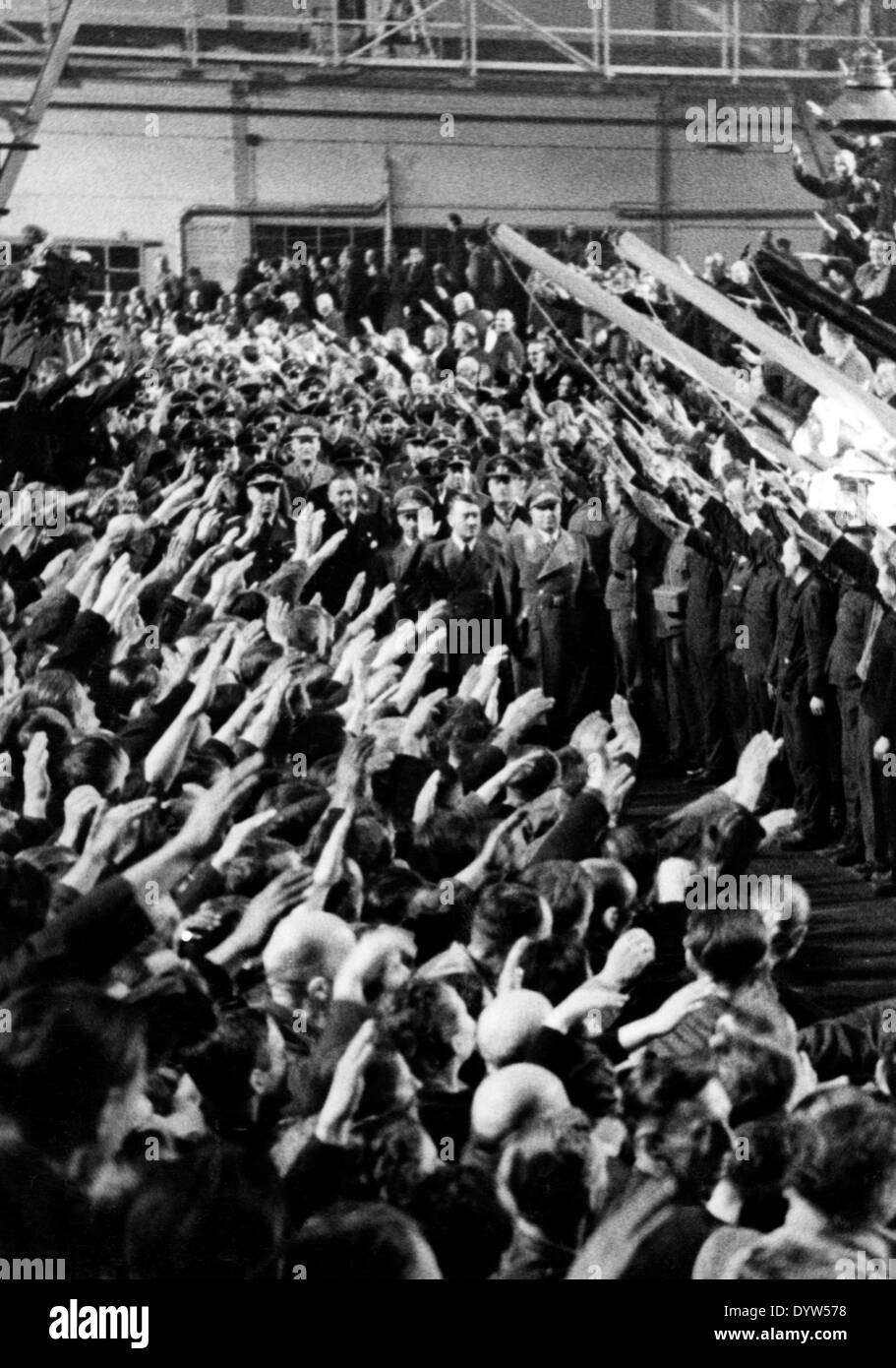 Adolf Hitler speaks at a Berlin Armament factory, 1942 Stock Photo - Alamy