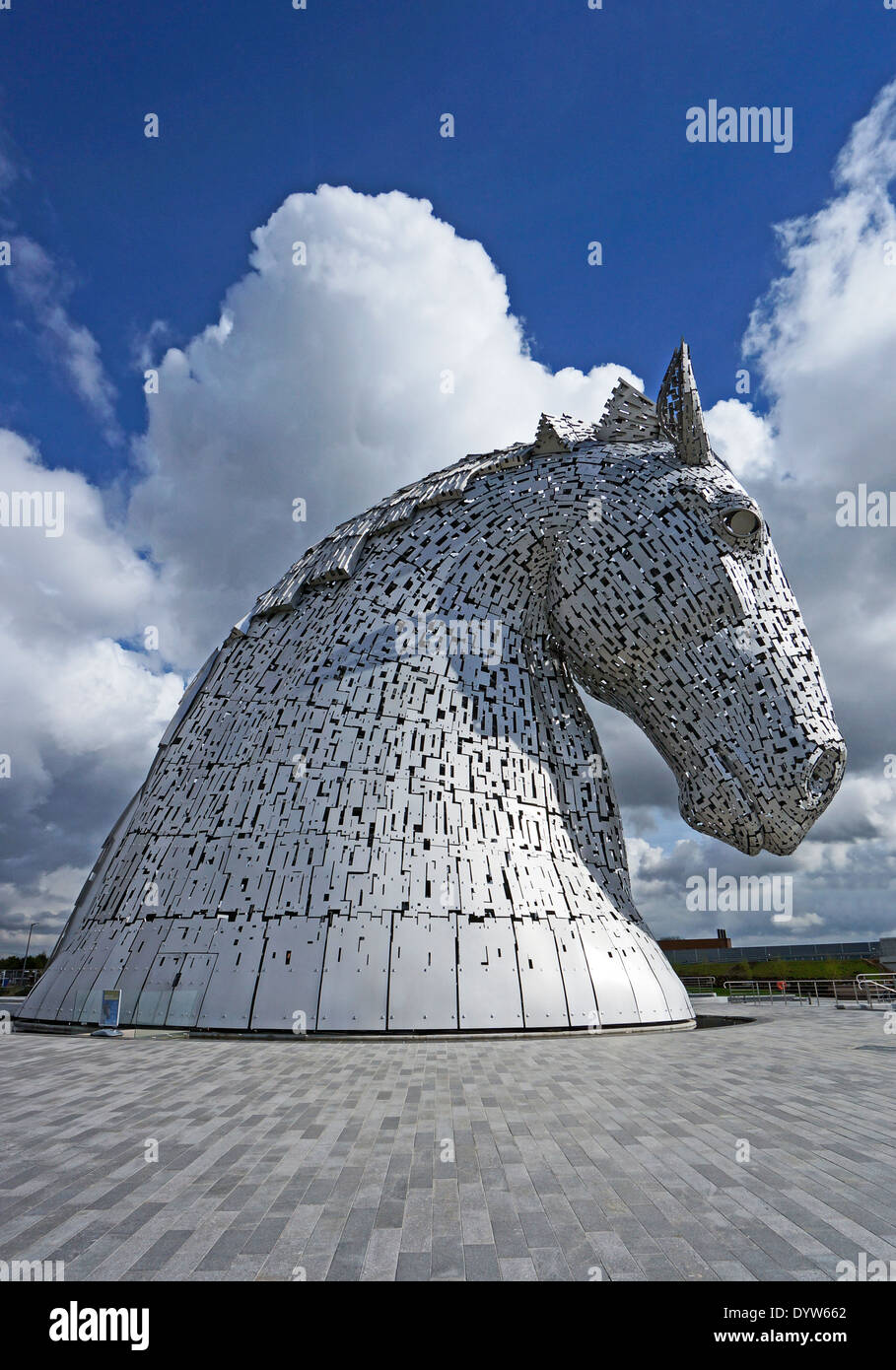 The "left" of the two Kelpies at The Helix on the Forth & Clyde canal ...