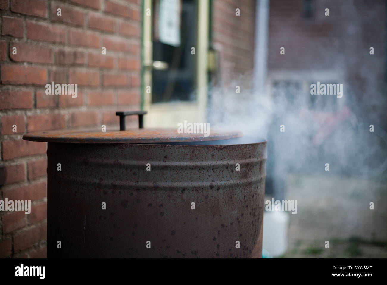Smoke barrel hi-res stock photography and images - Alamy
