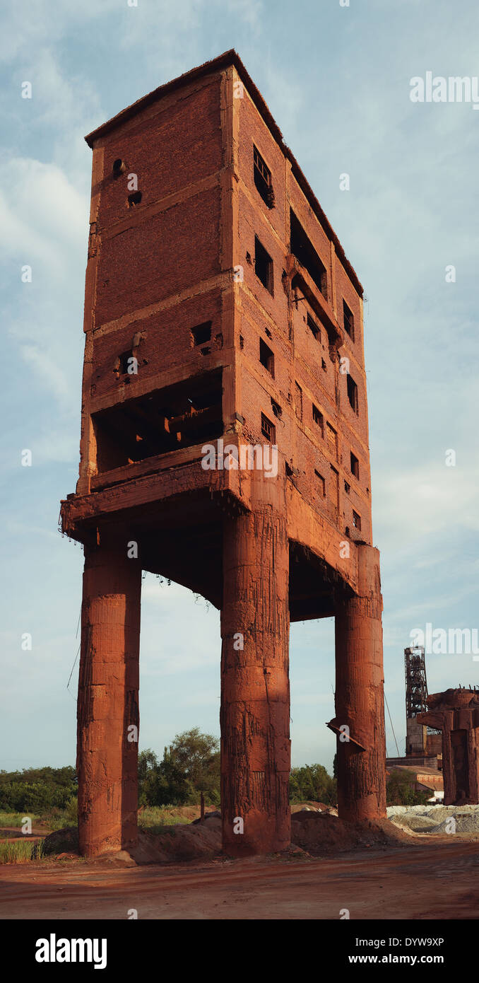 old brick building Stock Photo - Alamy