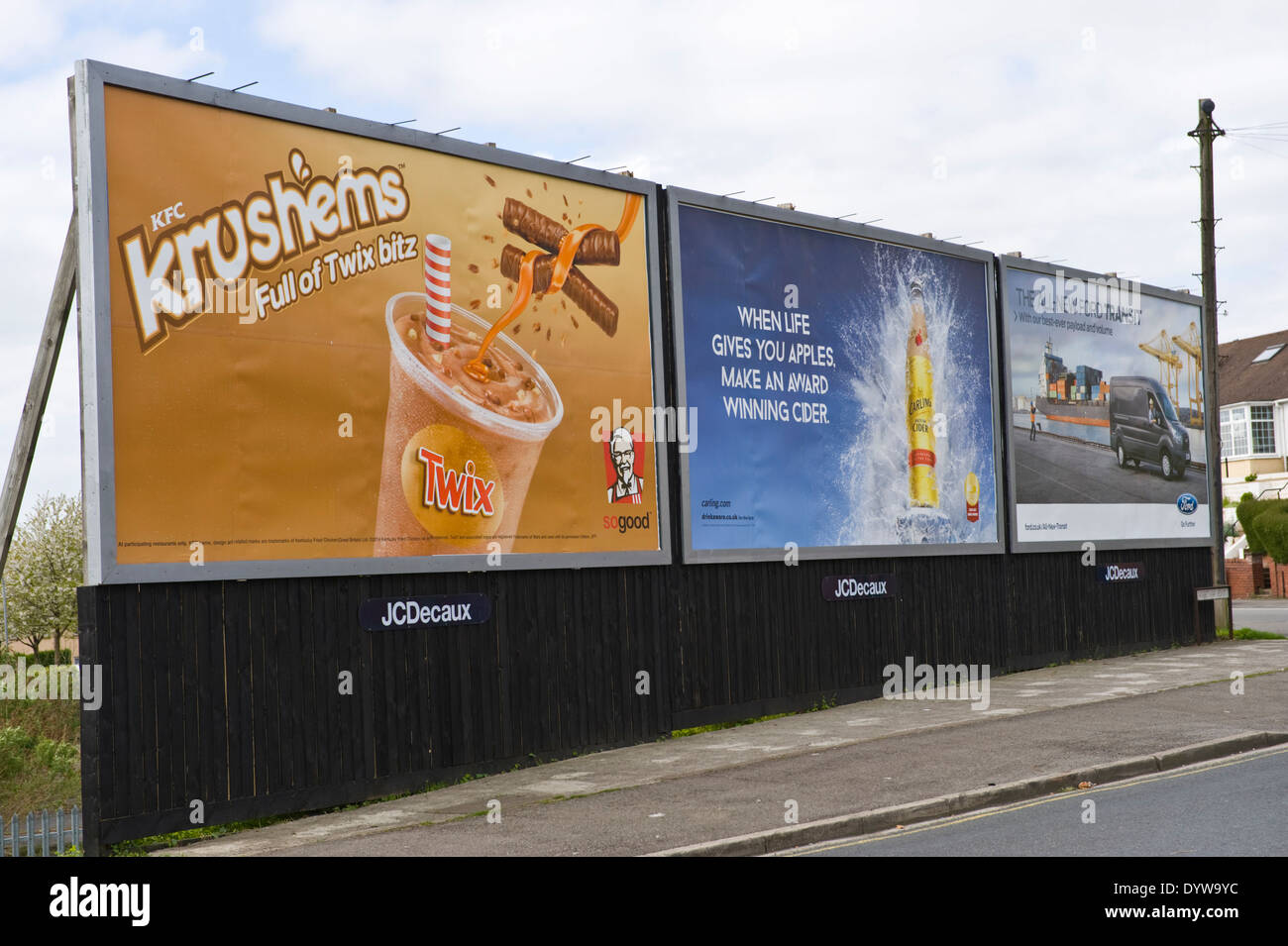 Kfc advertisements hi-res stock photography and images - Alamy