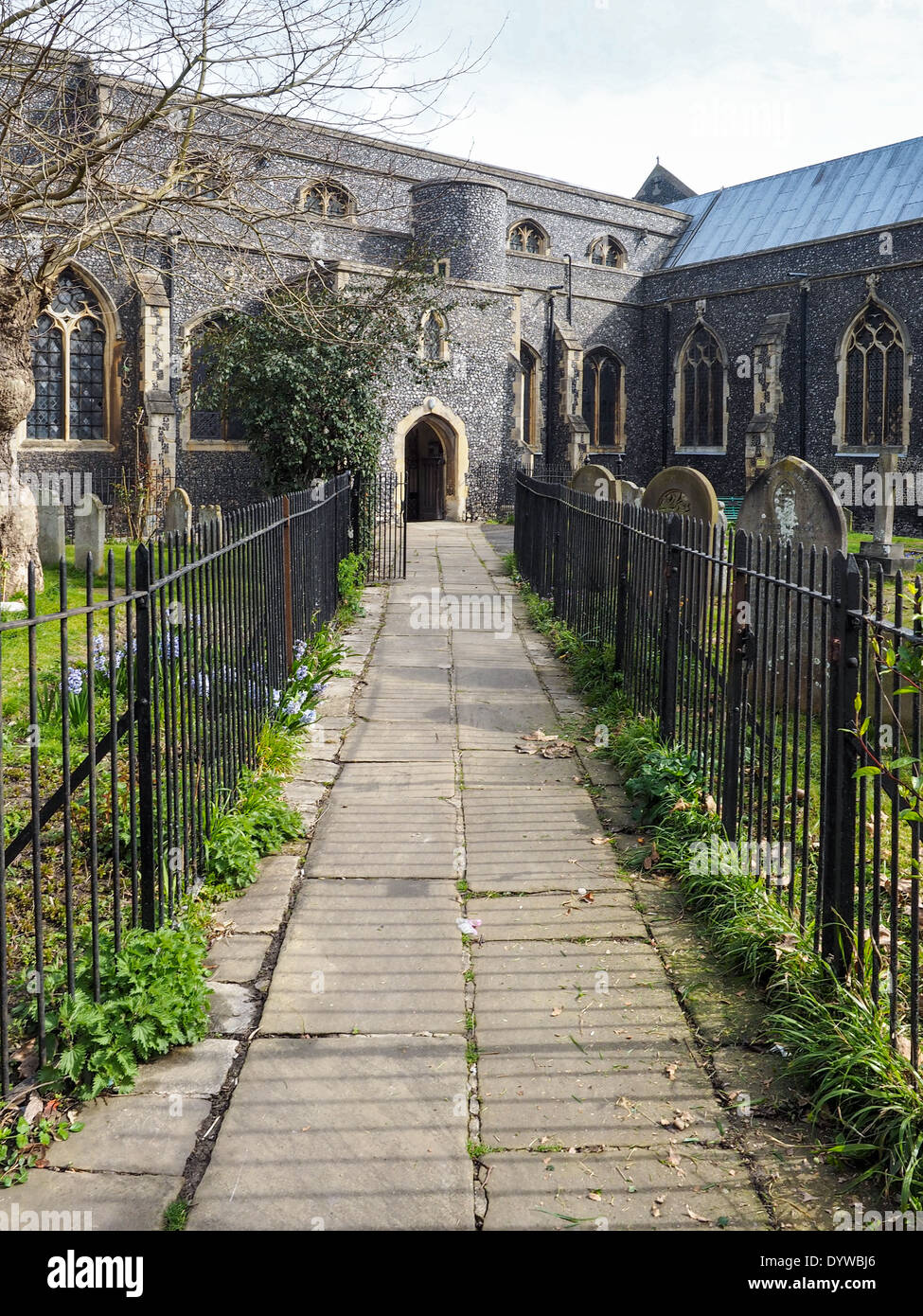 FAVERSHAM, KENT/UK - MARCH 29 : View of St Mary of Charity Church in ...