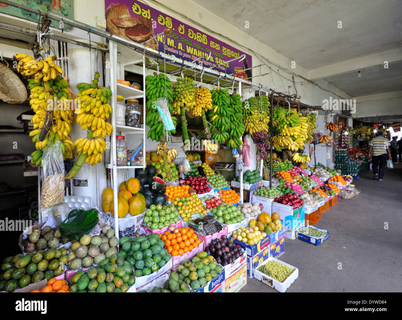 Fresh fruit stall, Kandy Central Market, Sri Lanka Stock Photo - Alamy