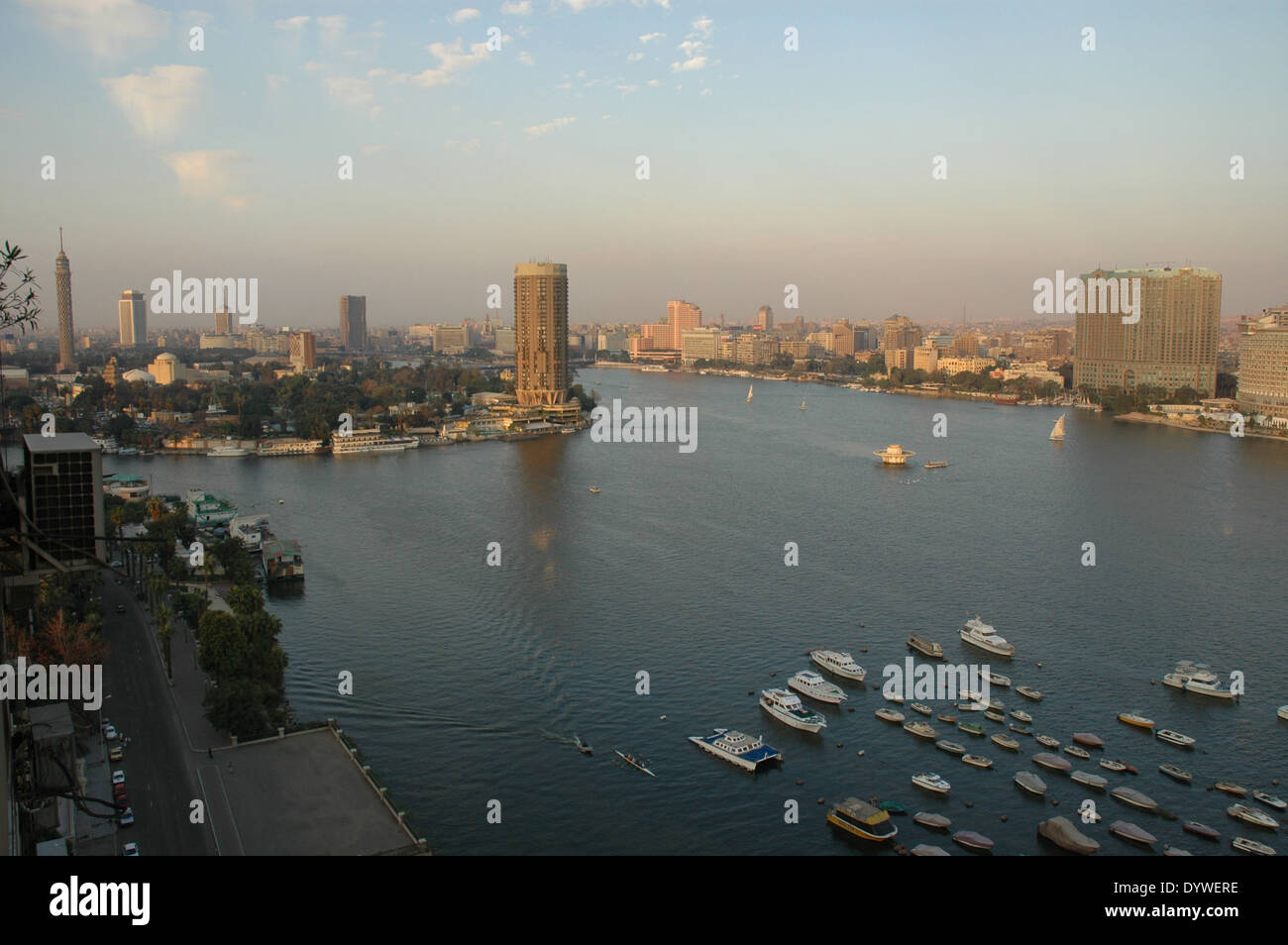 Cairo national bank of egypt tower hi-res stock photography and images ...