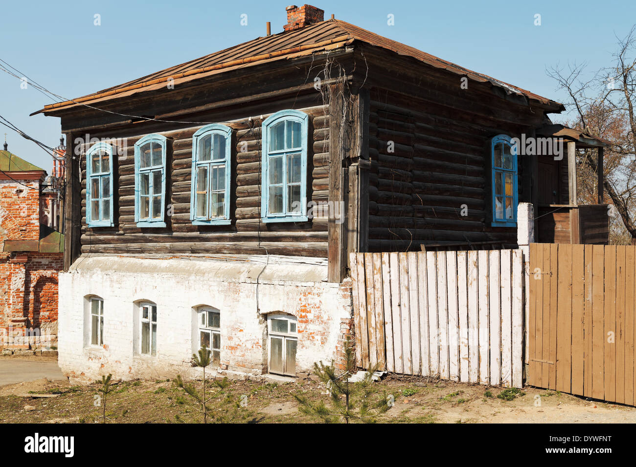 Two storied home hi-res stock photography and images - Alamy