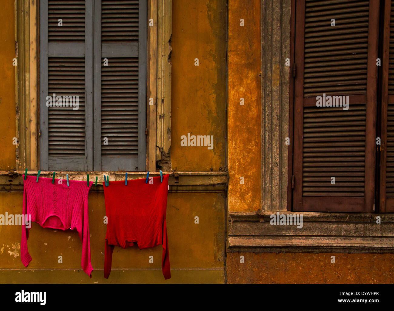Roman laundry hi-res stock photography and images - Alamy
