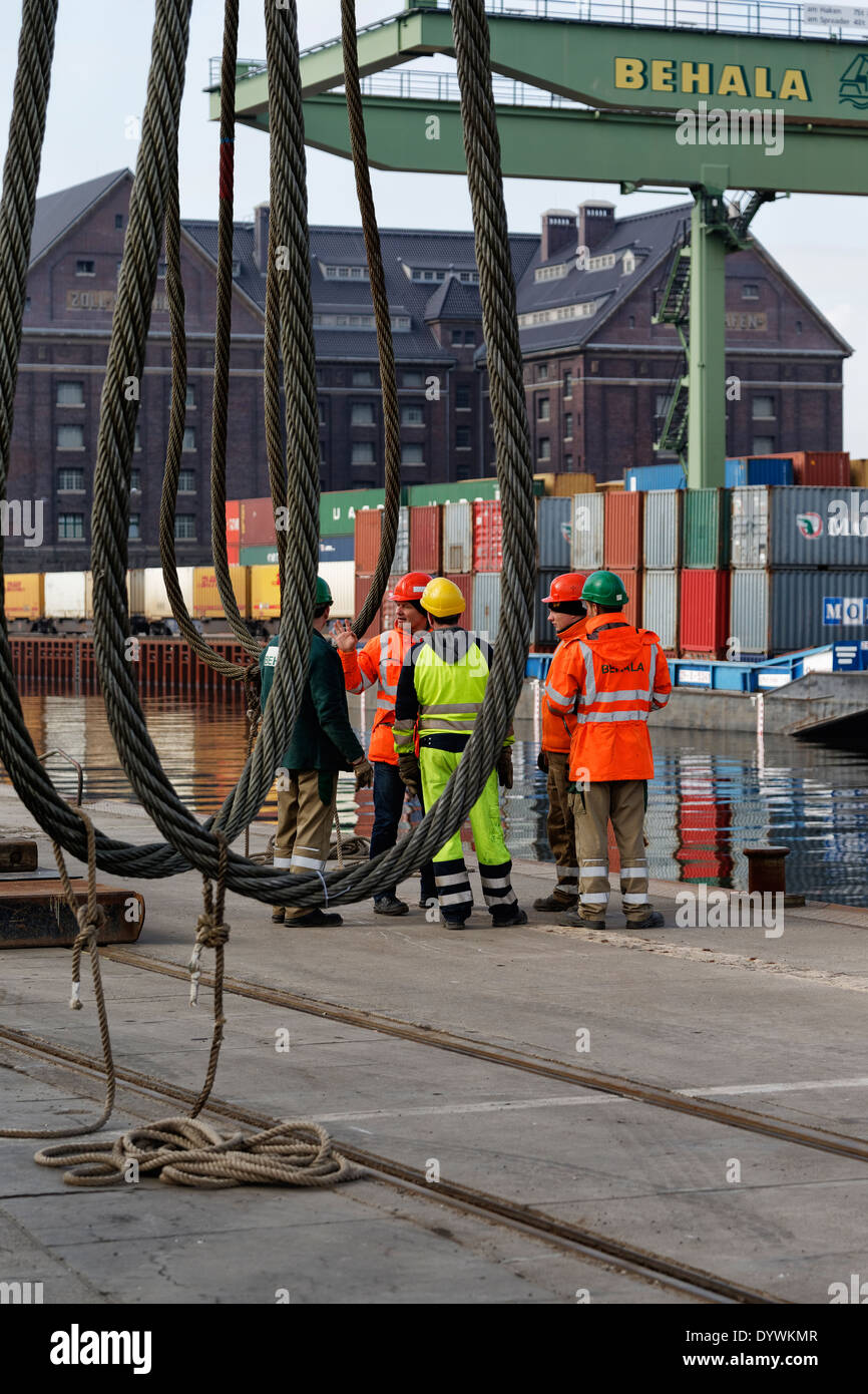 Berlin, Germany, port workers in Berlin West Harbour Stock Photo - Alamy
