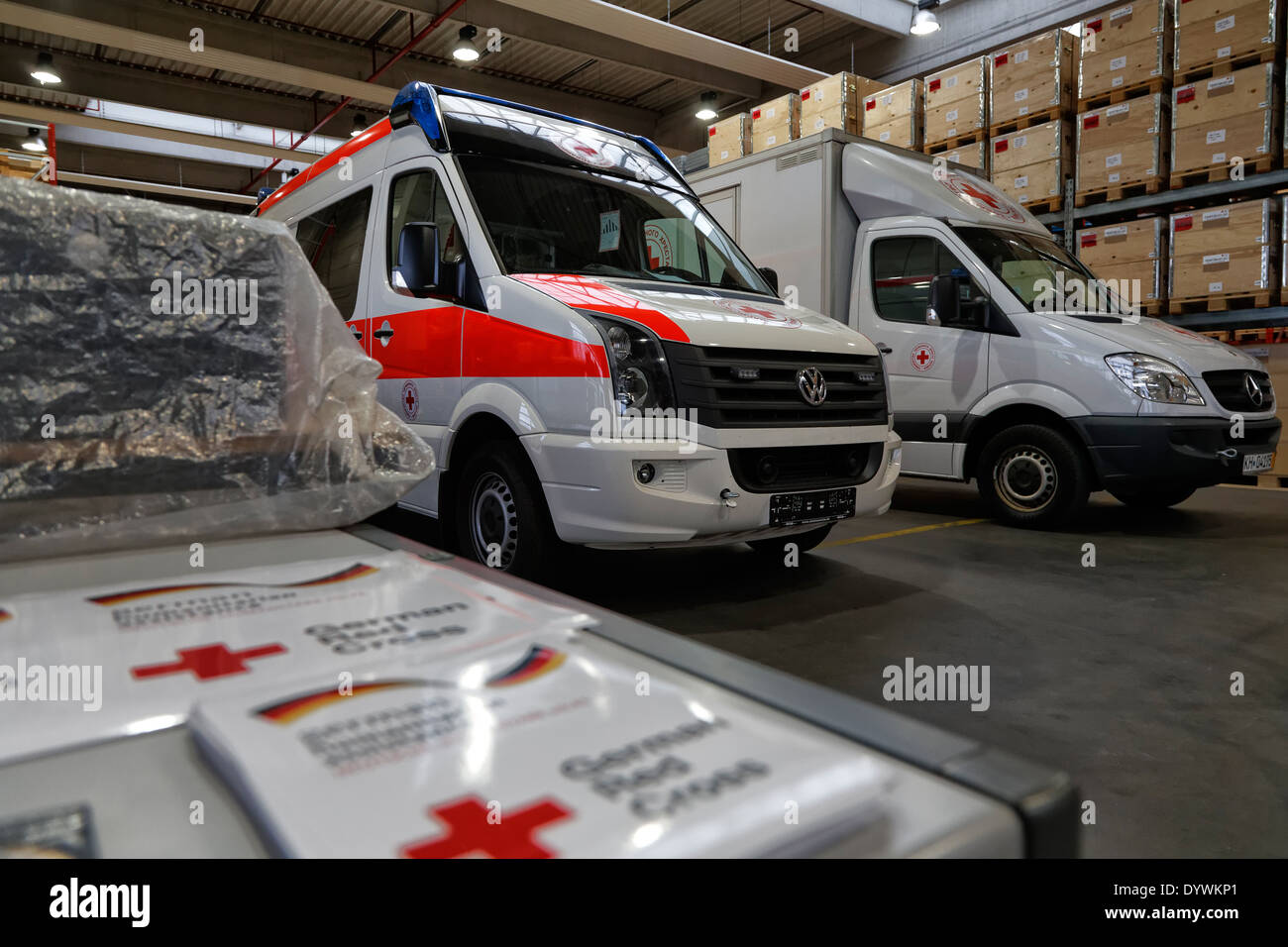 Ukraine humanitarian relief hi-res stock photography and images - Alamy