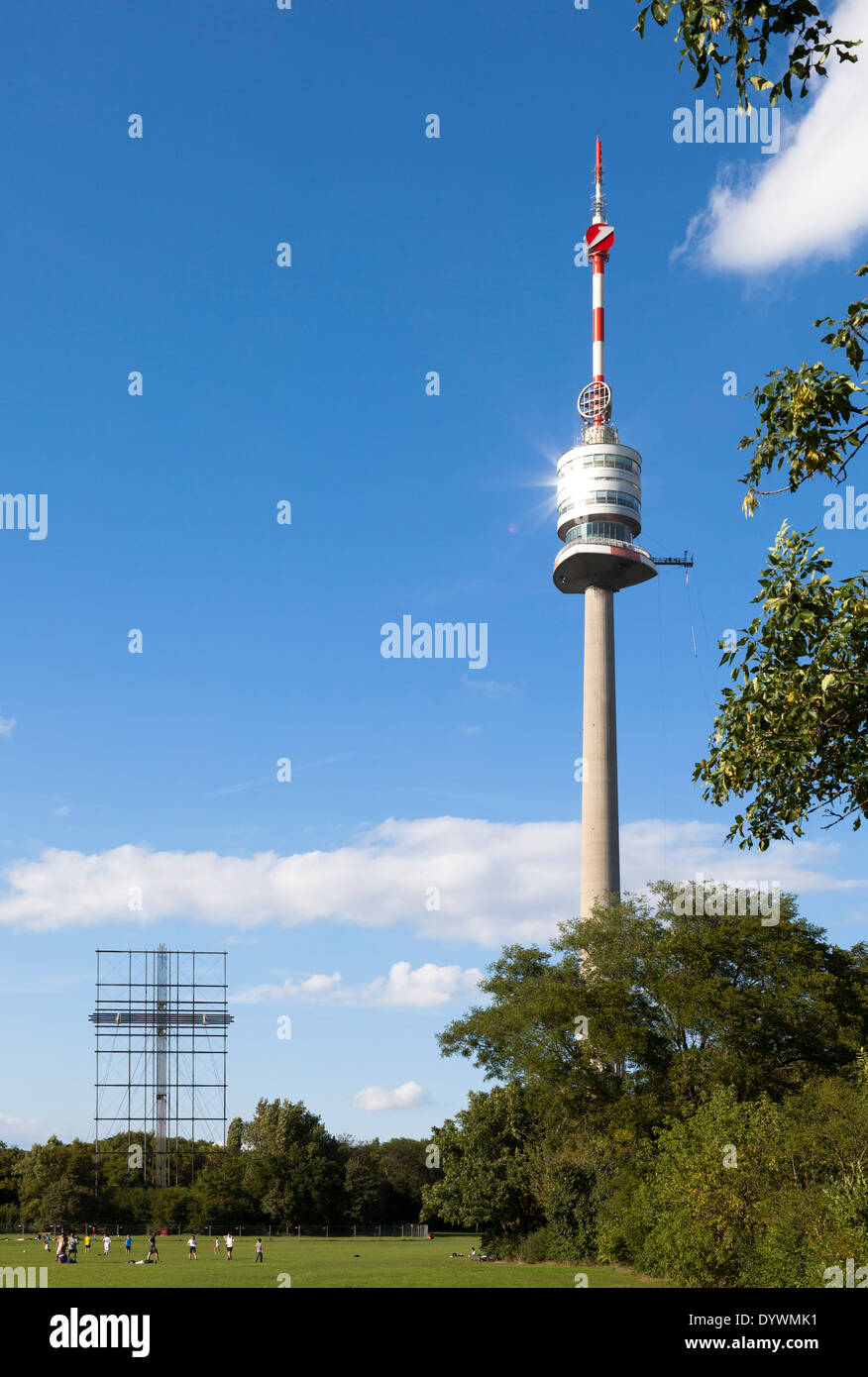 Danube park hi-res stock photography and images - Alamy