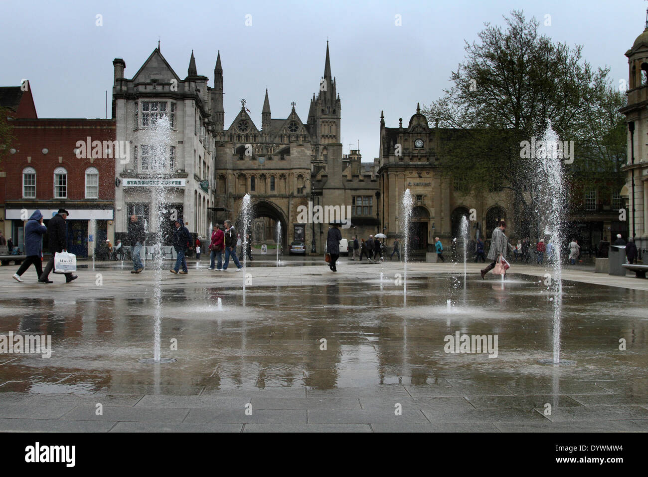 Peterborough, UK. 25th Apr, 2014. The rain has almost stopped as the ...