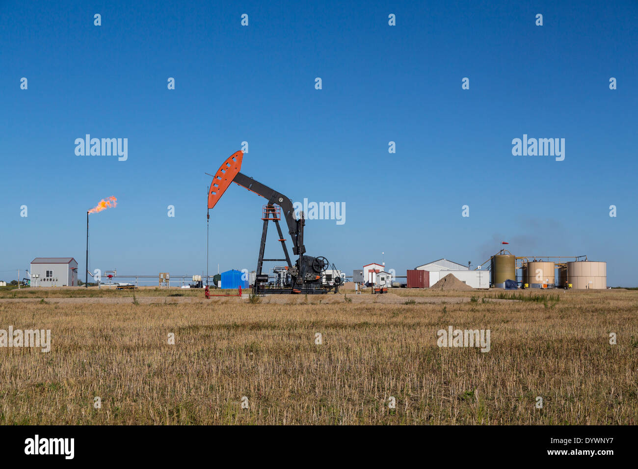Oil pumpers in bakken play hi-res stock photography and images - Alamy