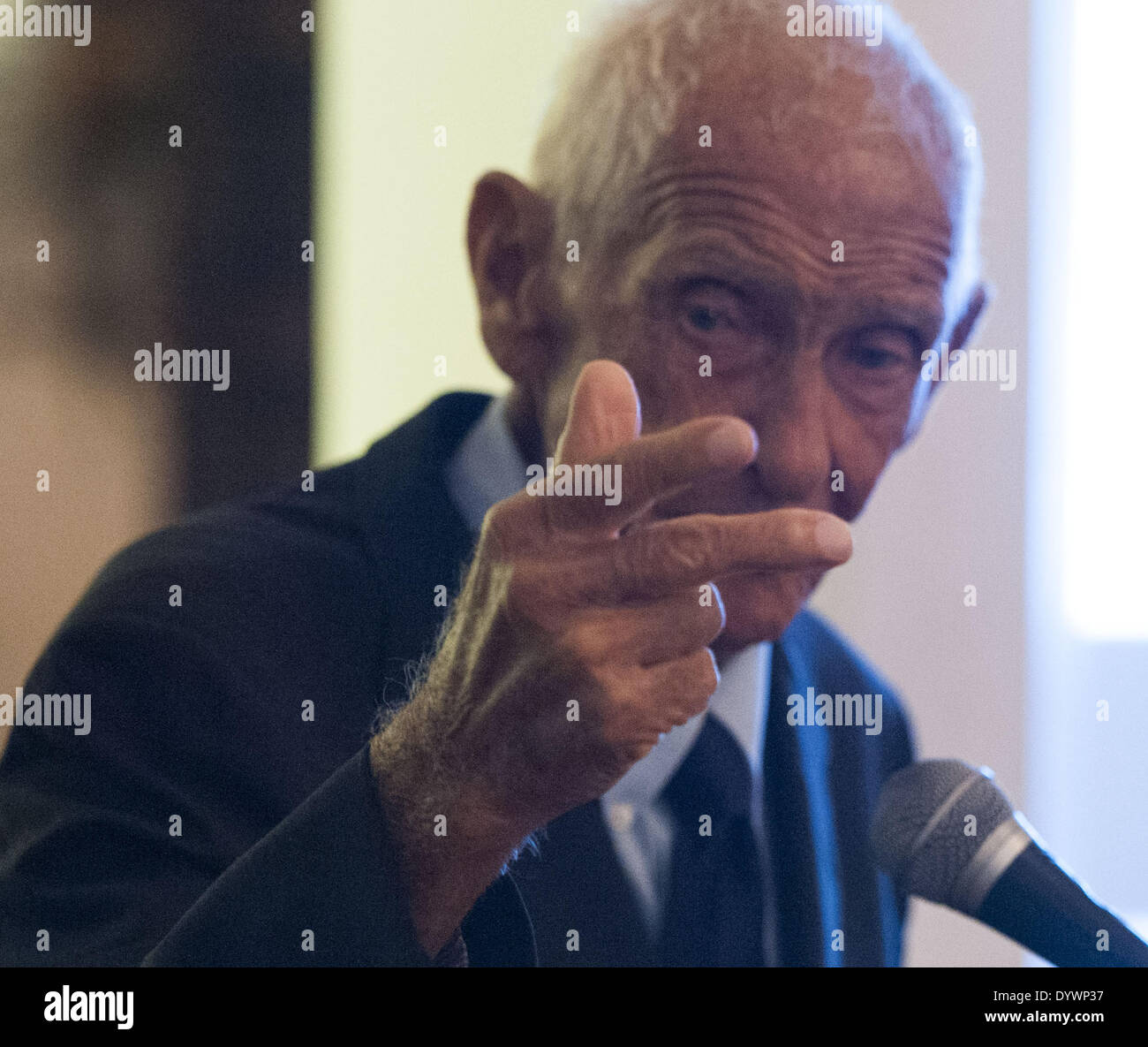 Dorian doc paskowitz hi-res stock photography and images - Alamy