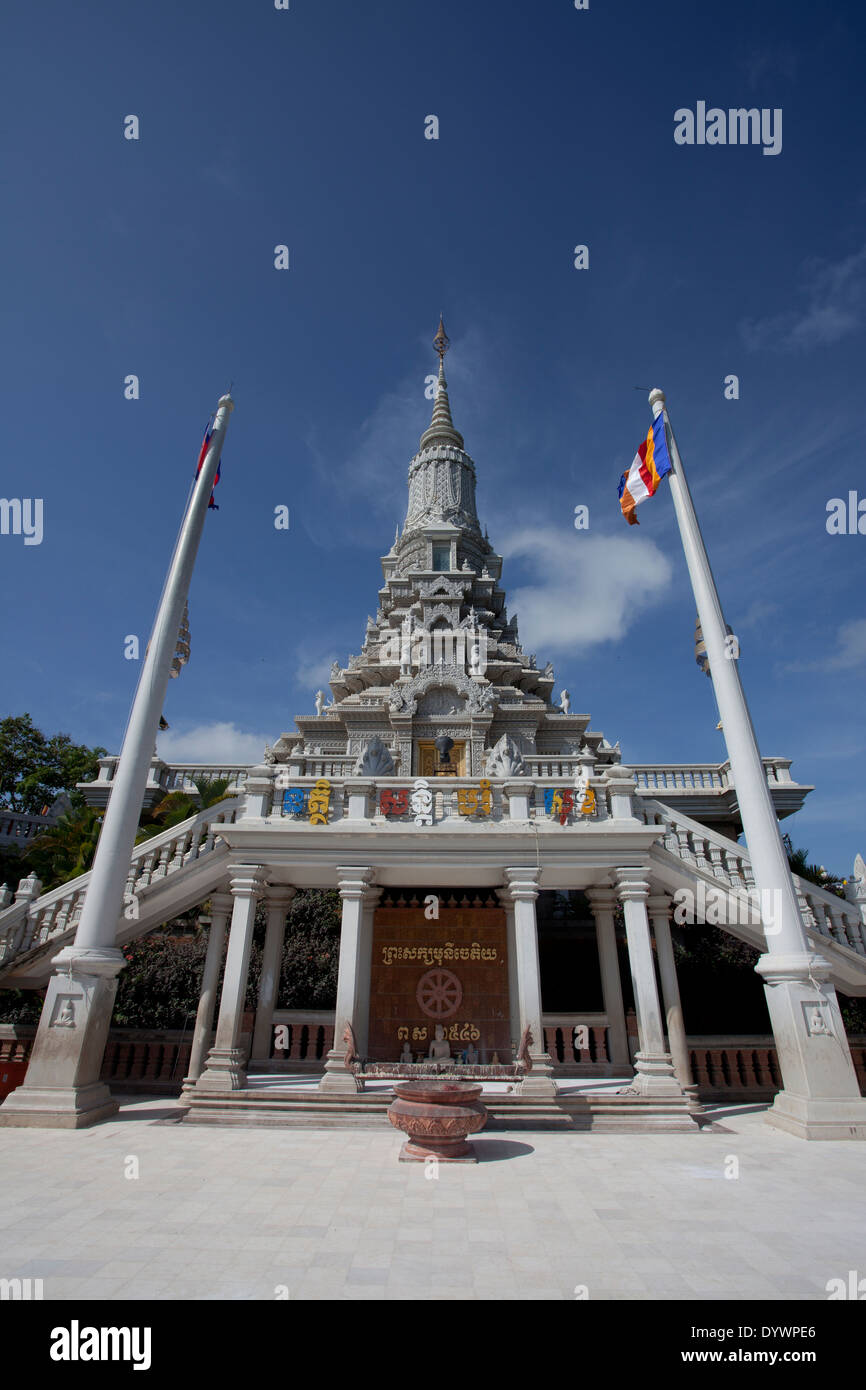 Udong mountain phnom penh hi-res stock photography and images - Alamy