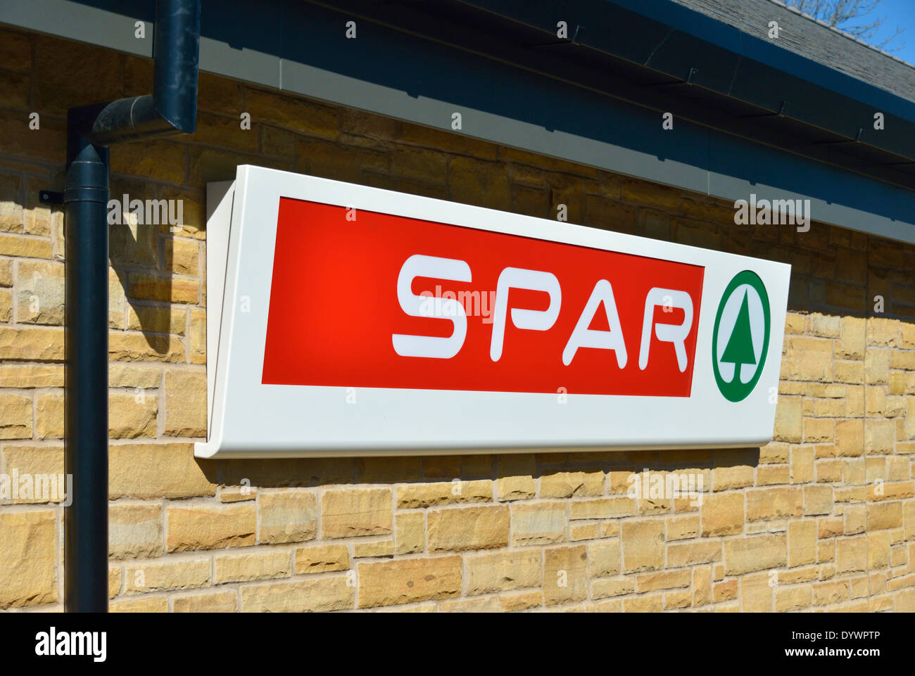 Spar logo hi-res stock photography and images - Alamy