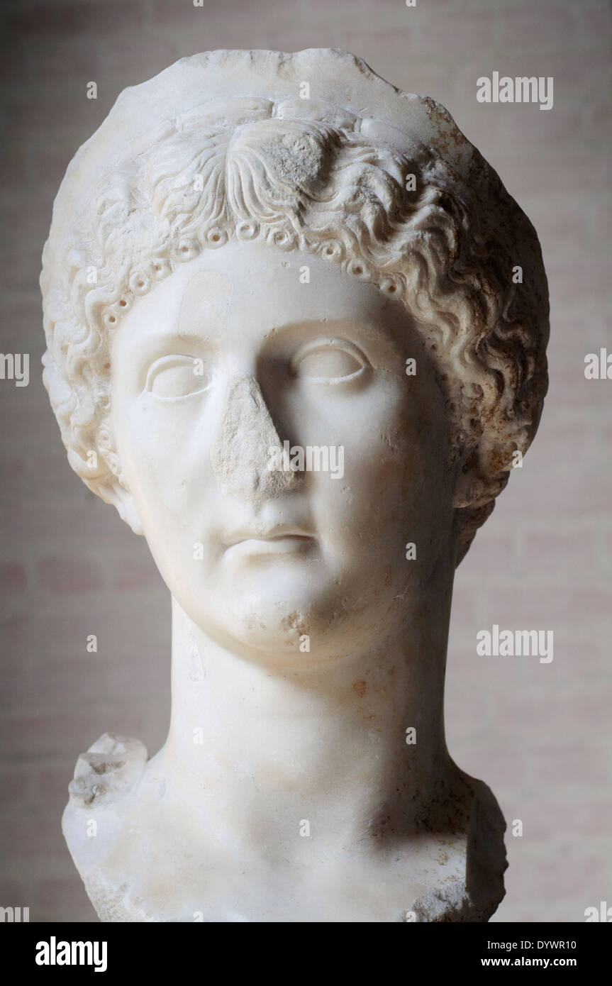 germany-bavaria-munich-glyptothek-museum-drusilla-sister-of-the