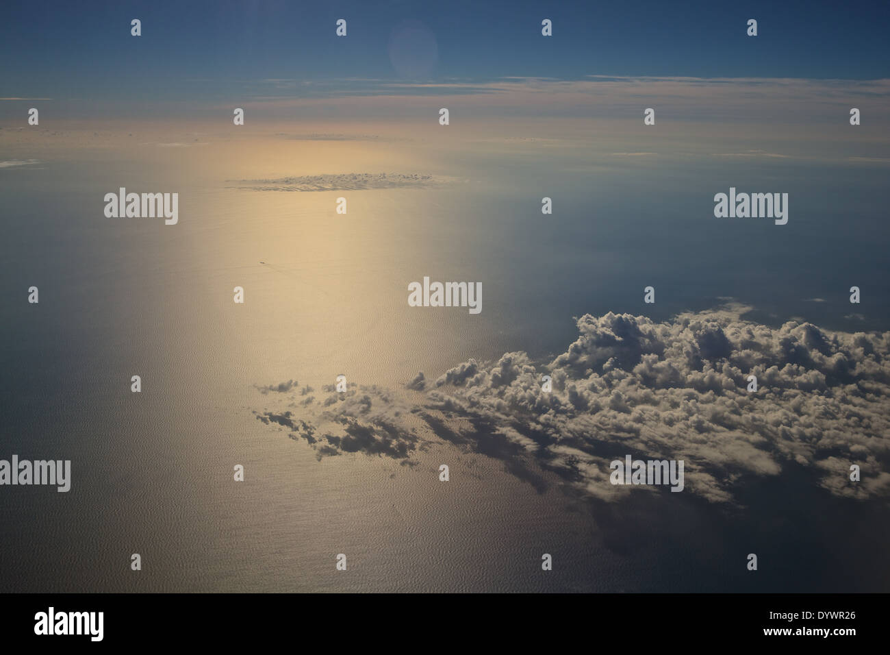 Clouds over sea hi-res stock photography and images - Alamy