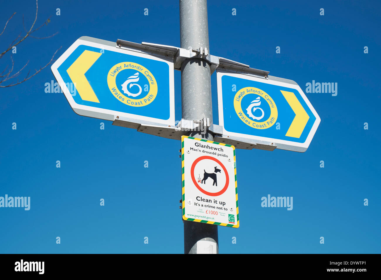 North wales sign hi-res stock photography and images - Alamy