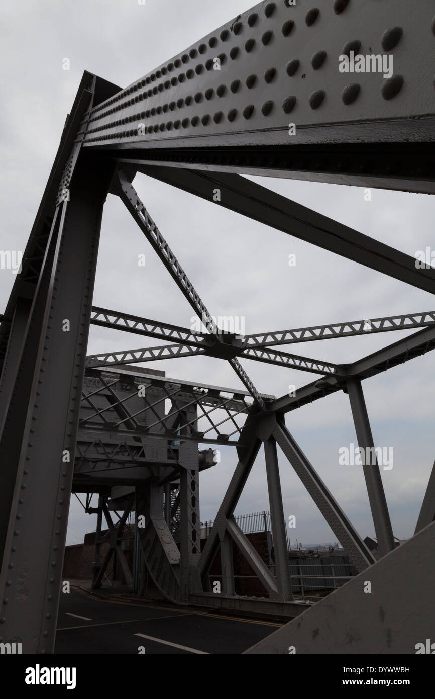 Scherzer rolling lift bascule bridge hi-res stock photography and ...