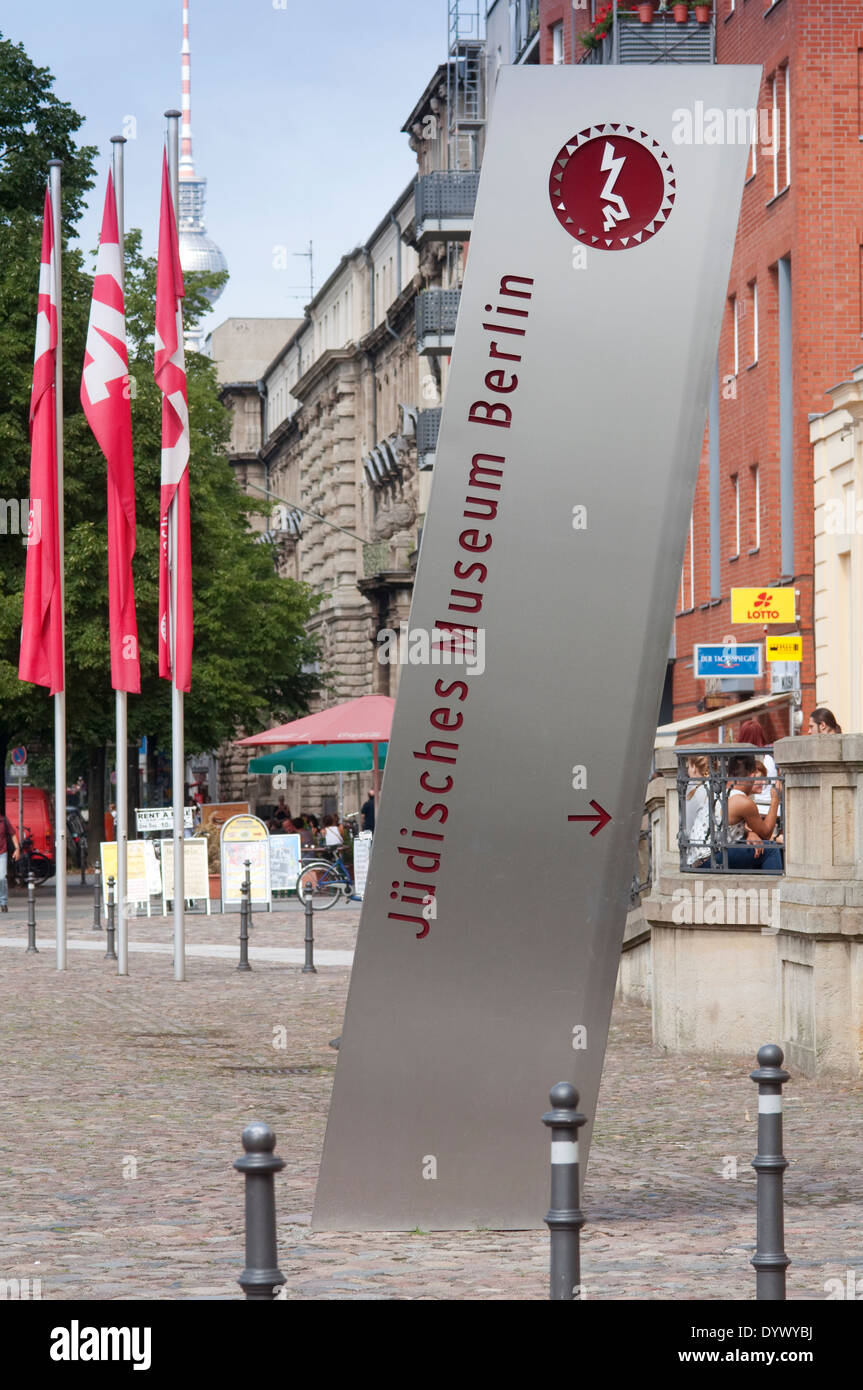 Berlin Kreuzberg District Stock Photos & Berlin Kreuzberg District ...