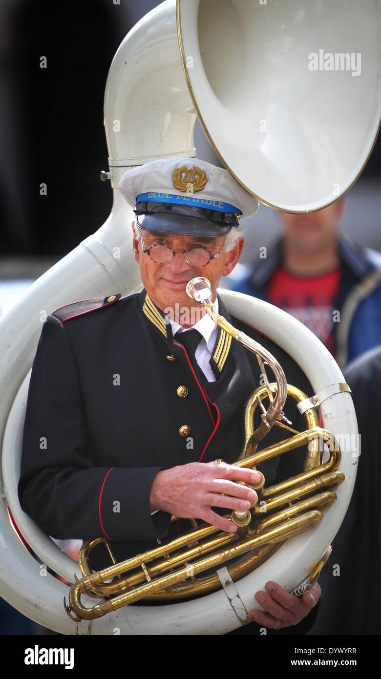 Cornet band hi-res stock photography and images - Alamy