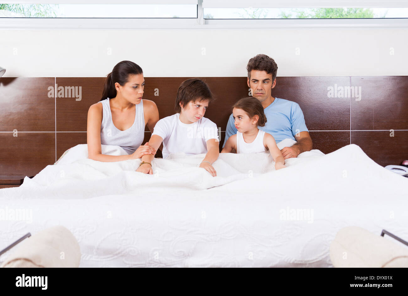 Couple arguing children hi-res stock photography and images - Alamy