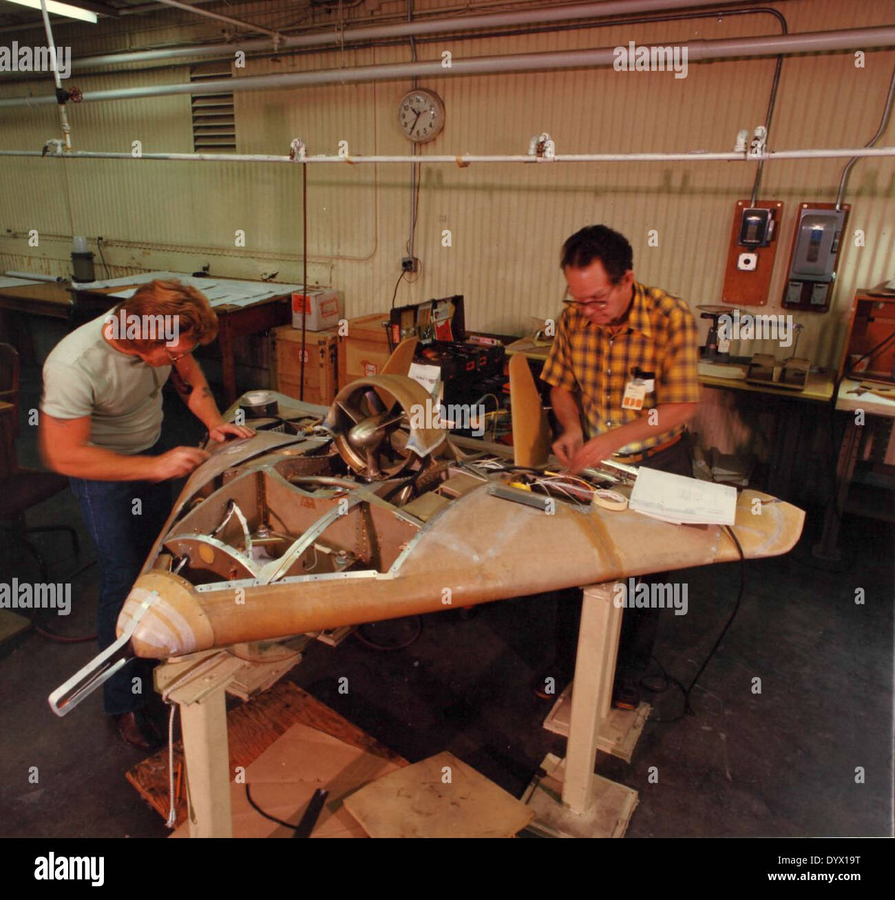 The Teledyne Ryan Model 262 Manta Ray was a pioneering UAV developed ...