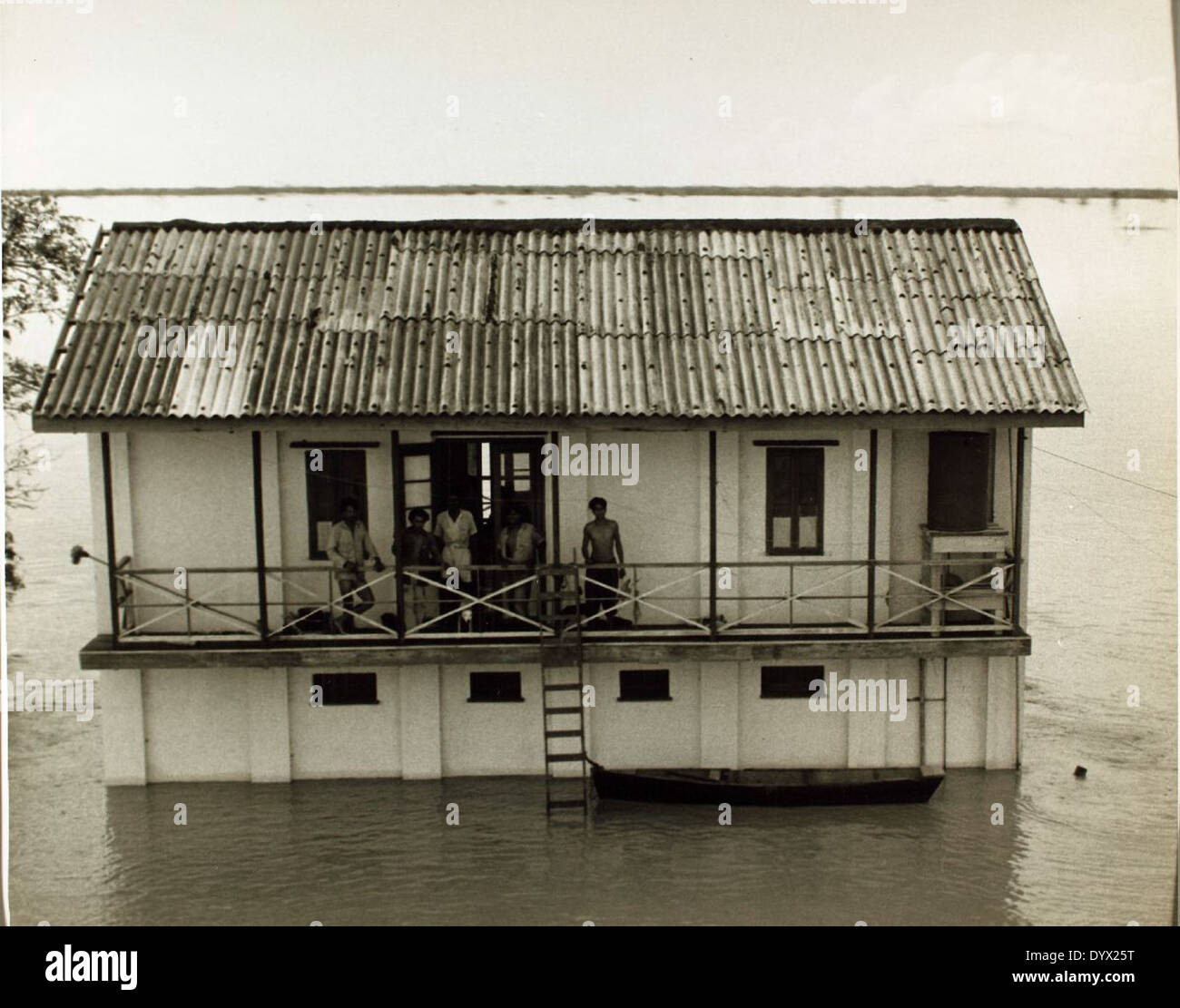 This image captures one of the many country houses in Tampico, Mexico ...
