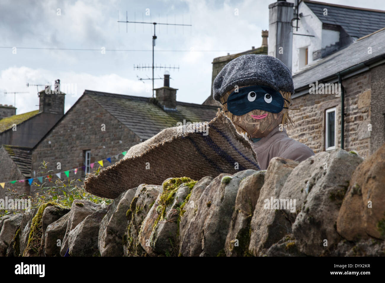 Masked burglar, thief, crime, criminal stealing, man, robber, security ...