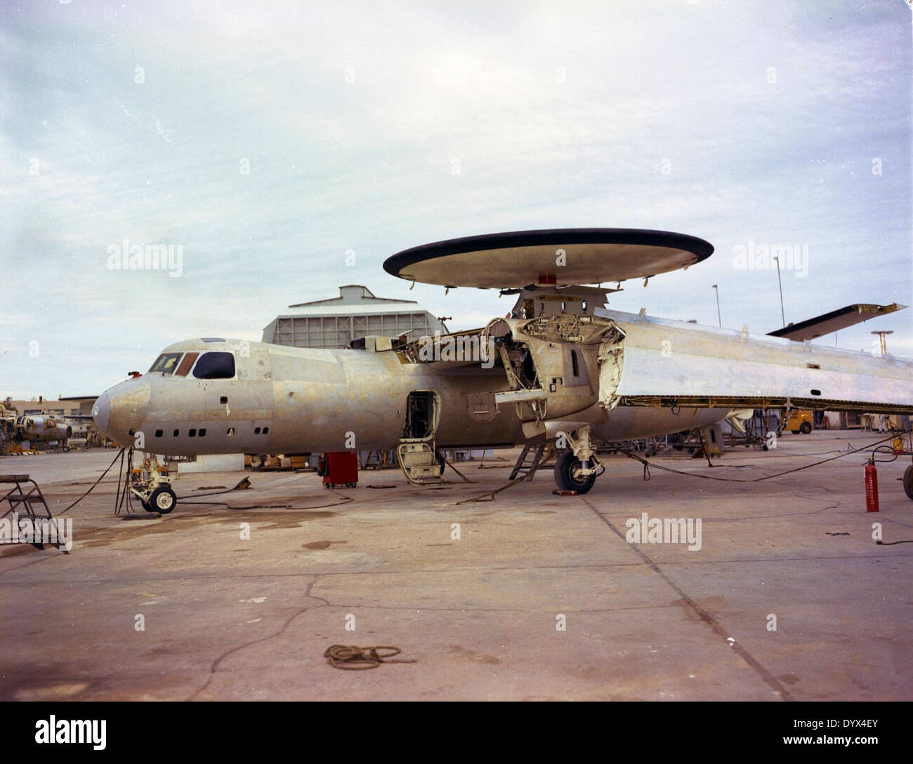 Grumman e2 hawkeye hi-res stock photography and images - Alamy