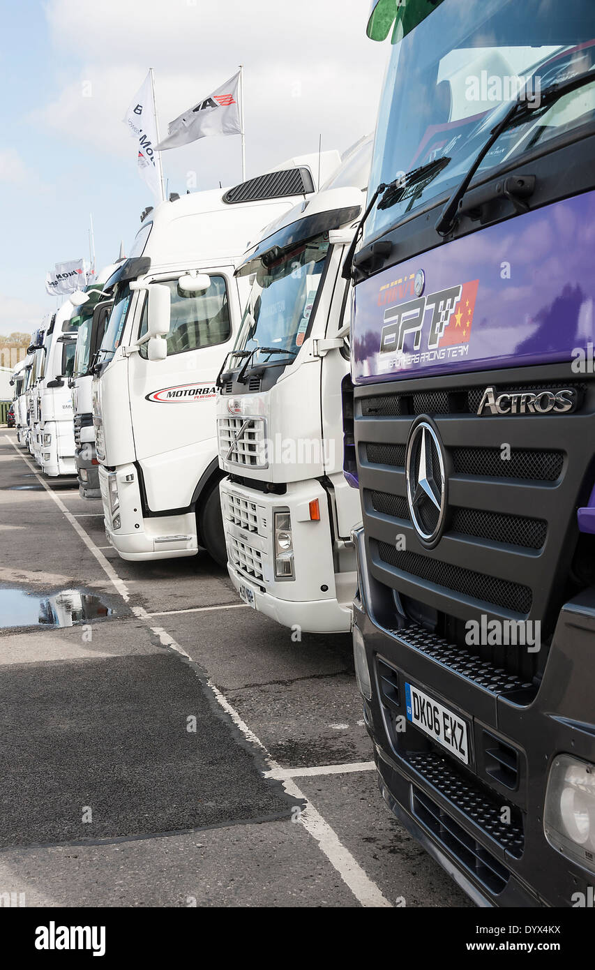 Articulated lorry cab hi-res stock photography and images - Alamy