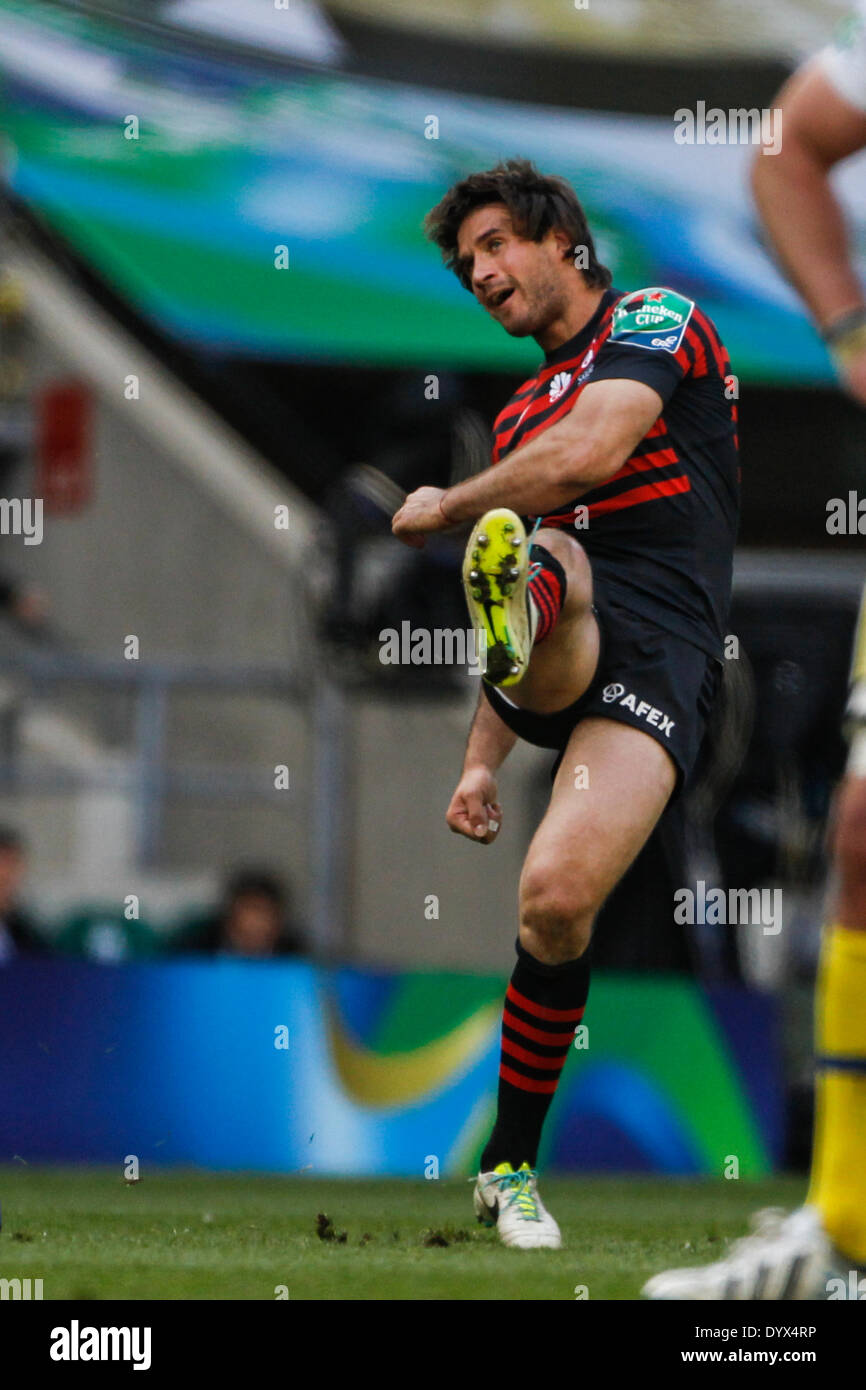 London, UK. 26th Apr, 2014. Marcelo BOSCH of Saracens kicks a penalty ...