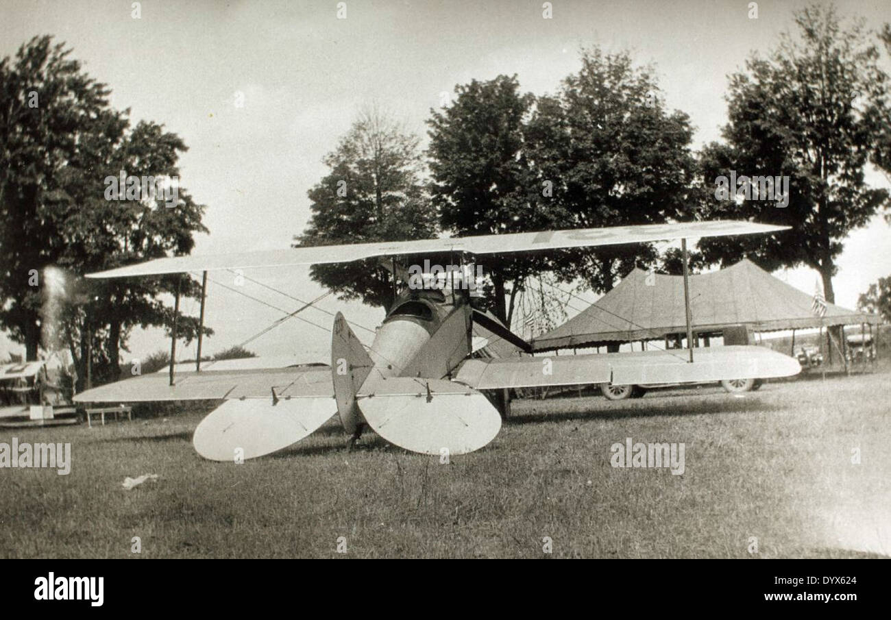 Scout world war hi-res stock photography and images - Alamy