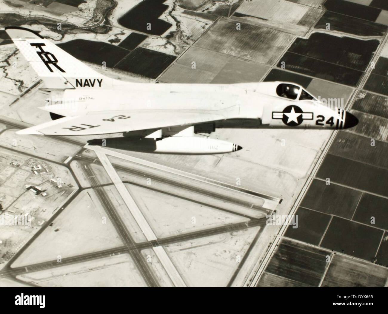 F4d 1 skyray hi-res stock photography and images - Alamy