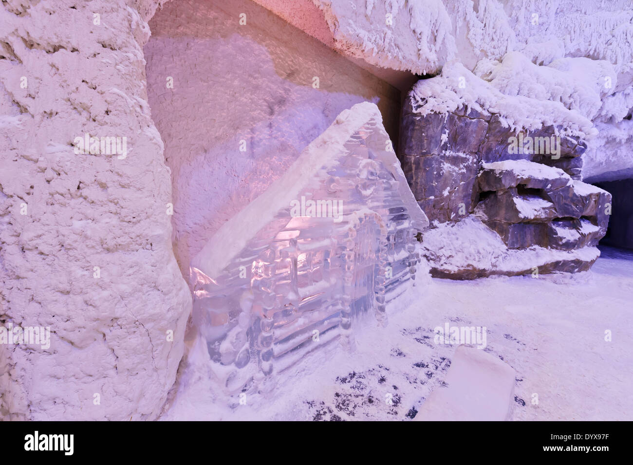 Ice sculpture in the Ski Dubai indoor resort in the Mall of Emirates ...